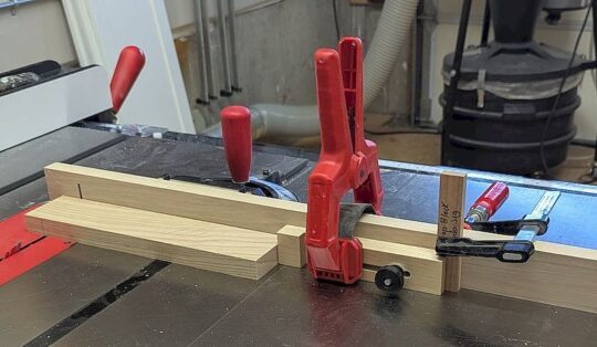 Exact-width dado jig - Canadian Woodworking