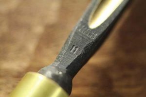 Straight Carving Gouges - Canadian Woodworking