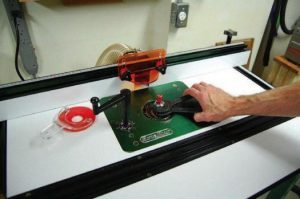 Choosing a router table - Canadian Woodworking