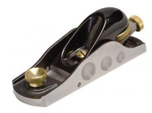 Low-Angle Block Plane Review - Canadian Woodworking