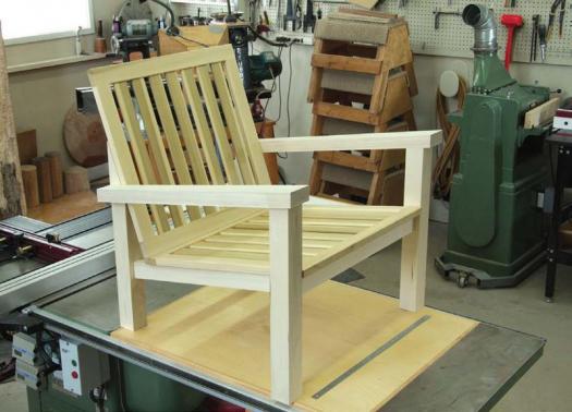 From concept to comfort: build a casual chair | Canadian Woodworking