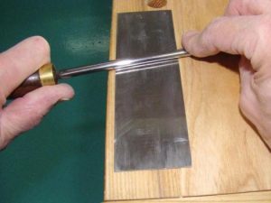 The cabinet scraper: low tech tool – high performance results ...