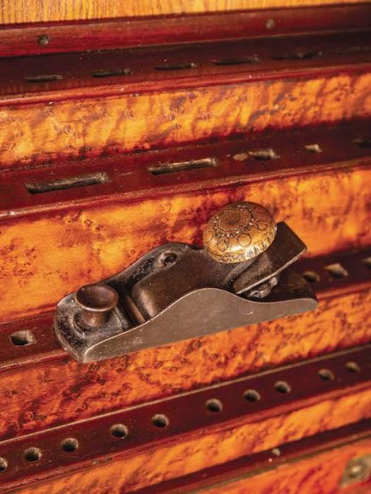 The Cast Iron American Style Block Plane - Canadian Woodworking