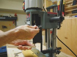 How to Use a Benchtop Hollow Chisel Mortiser - Canadian Woodworking