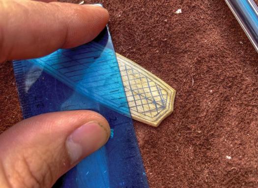 Kolrosing a Wooden Spoon with a Classic Basket Weave - Canadian Woodworking