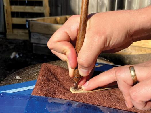Kolrosing a Wooden Spoon with a Classic Basket Weave - Canadian Woodworking