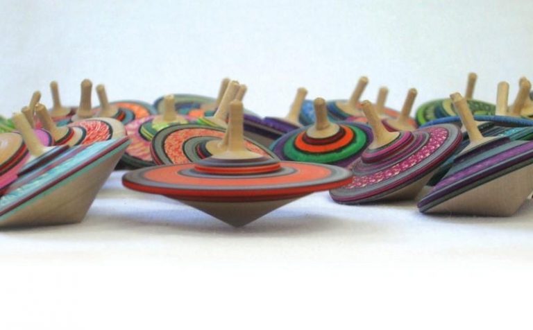 Turn some spin tops - Canadian Woodworking