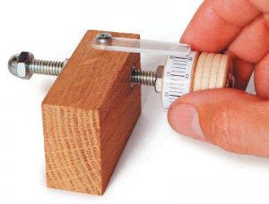 Adjuster jig - Canadian Woodworking