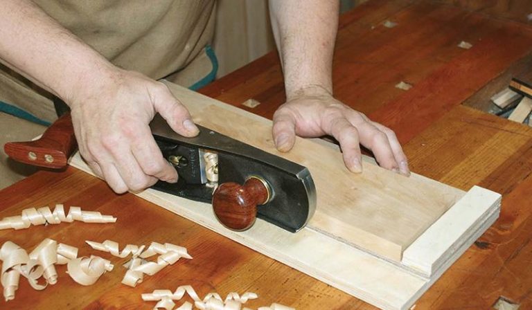 Shooting Board - Canadian Woodworking