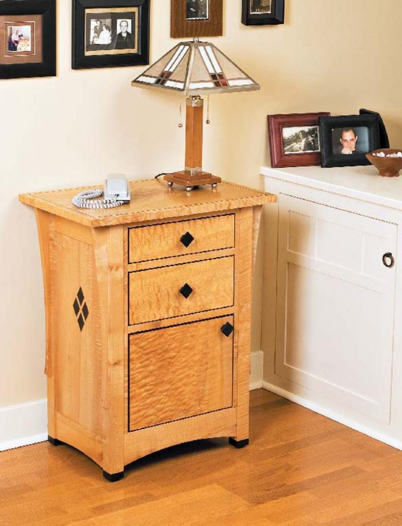 Telephone table | Canadian Woodworking