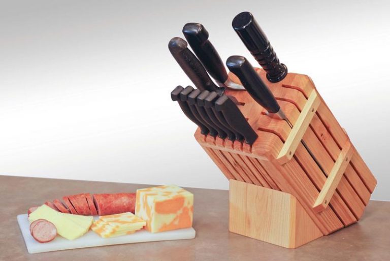 Maple Knife Block - Canadian Woodworking