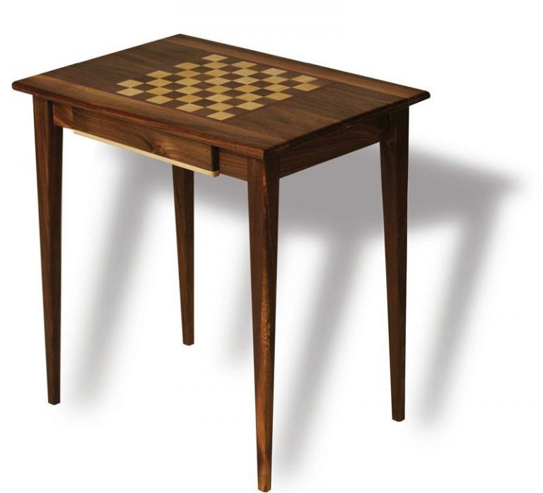 Chess Table - Canadian Woodworking