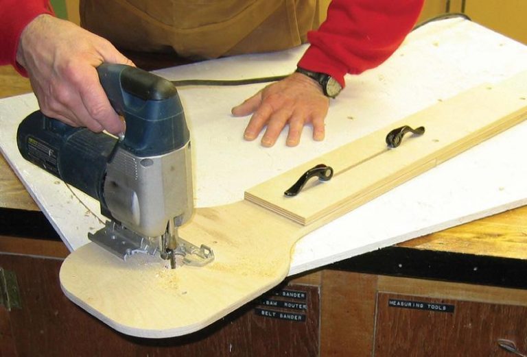 Adjustable circle-cutting jig - Canadian Woodworking