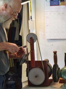 Sharpening Carving Gouges - Canadian Woodworking