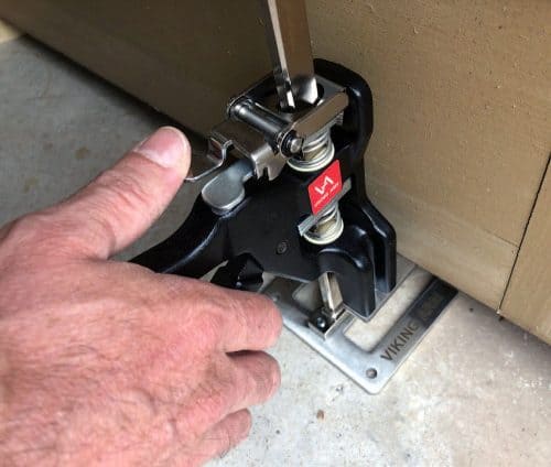 Viking Arm Installation Tool - Canadian Woodworking