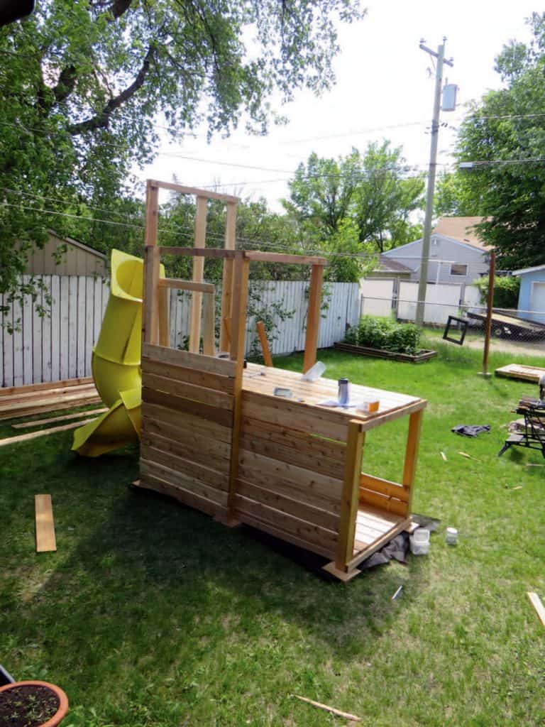 Build a backyard play structure | Canadian Woodworking