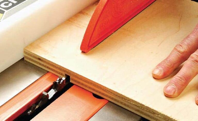 Cutting dados & grooves on the table saw - Canadian Woodworking