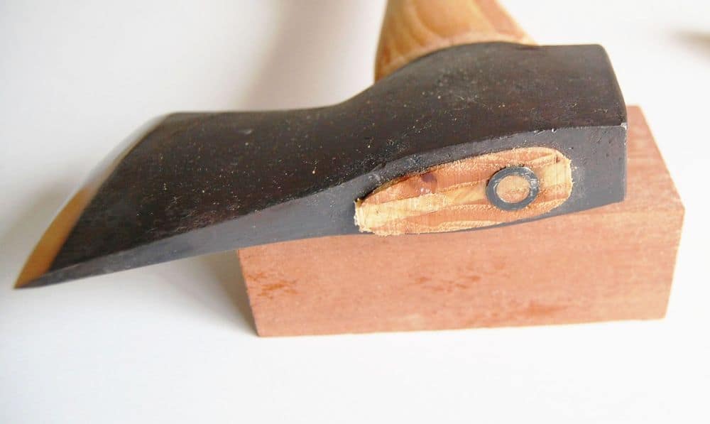 Hatchets - Canadian Woodworking
