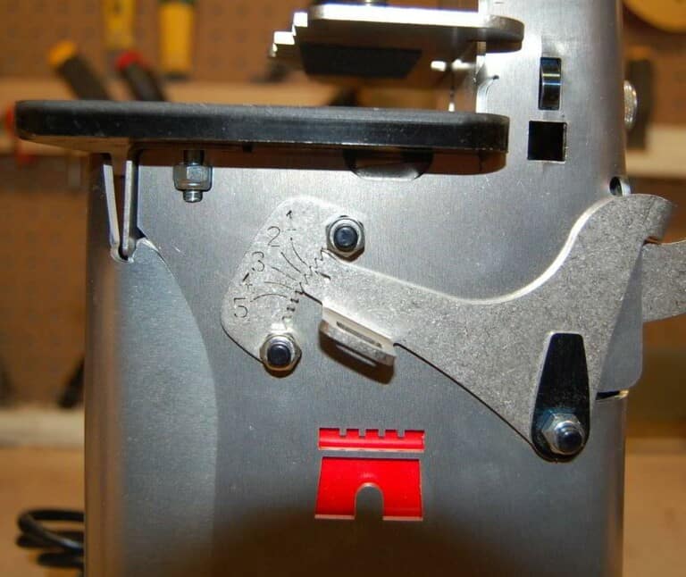 Castle 110 pocket cutter - Canadian Woodworking