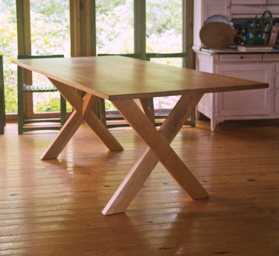 Build an X-base dining table - Canadian Woodworking
