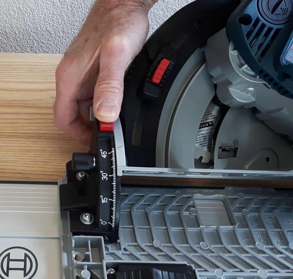 Bosch cordless brushless track saw - Canadian Woodworking