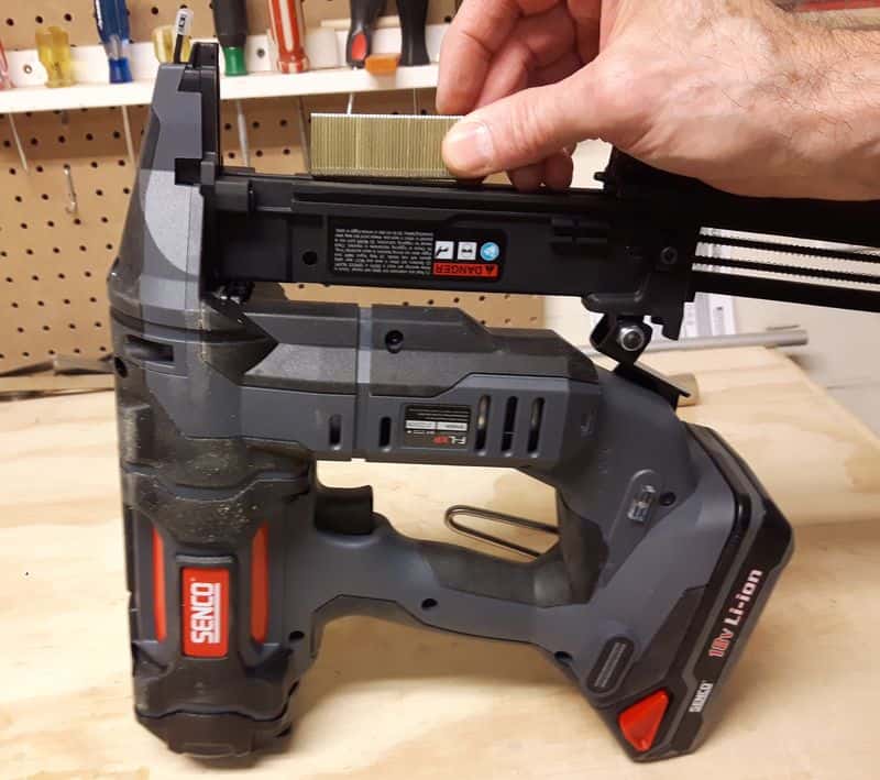 Senco cordless stapler - Canadian Woodworking
