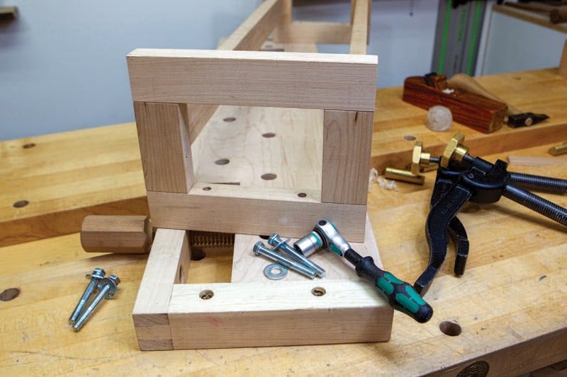 Build a bench-on-bench - Canadian Woodworking