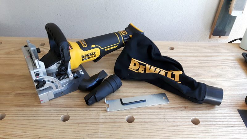 DEWALT DCW682B brushless cordless biscuit joiner - Canadian Woodworking
