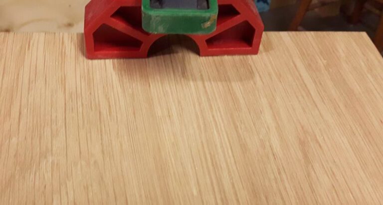 Woodpeckers joint bridge clamping pads - Canadian Woodworking