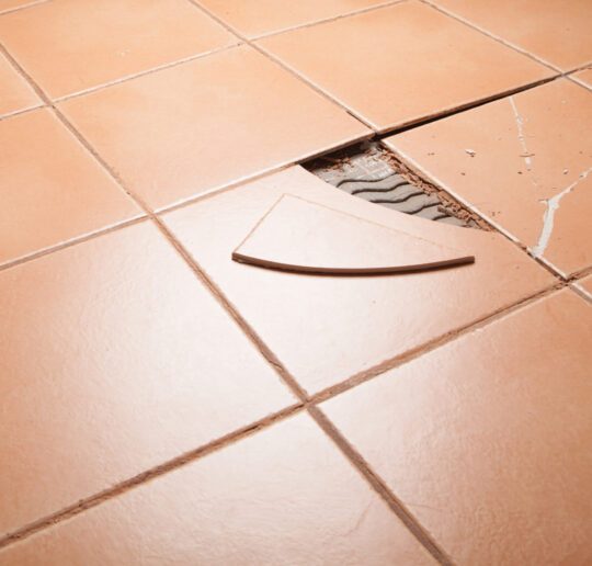 How to replace a broken floor tile - Canadian Woodworking