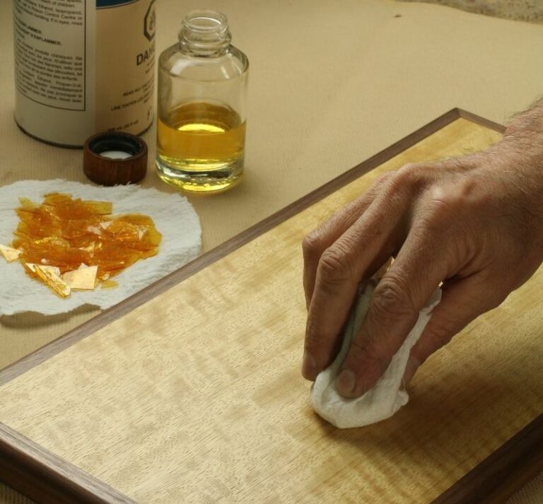 Shellac: The best finish ever? - Canadian Woodworking