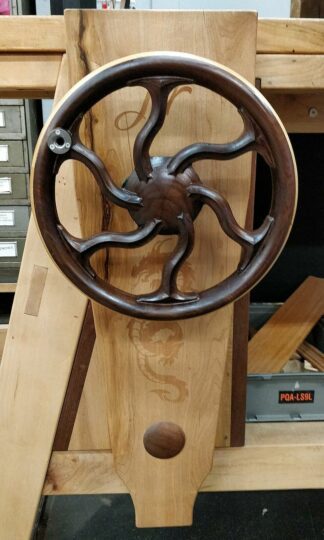 Leg vise handwheel - Canadian Woodworking