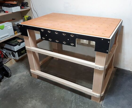 Axminster UJK multifunction workbench - Canadian Woodworking