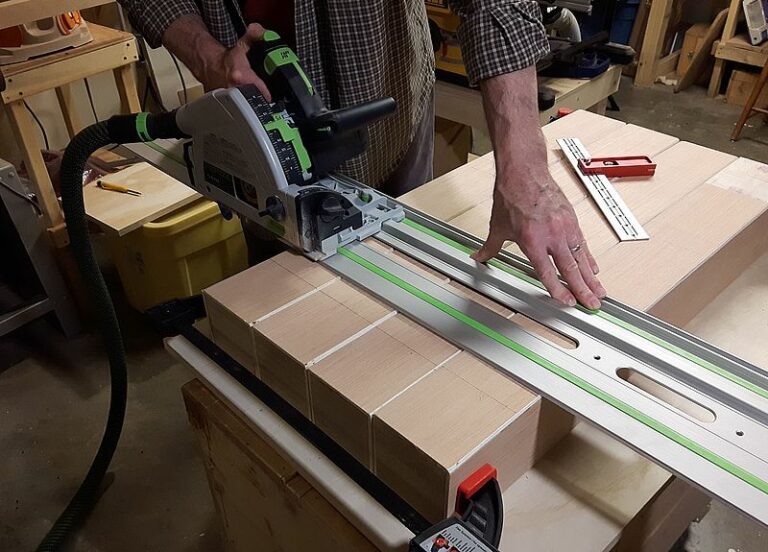 Axminster UJK multifunction workbench - Canadian Woodworking
