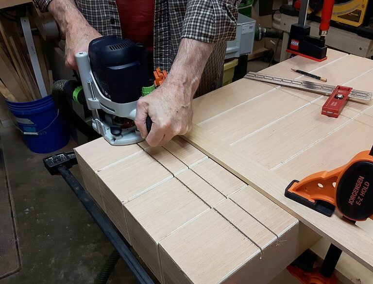 Axminster UJK multifunction workbench - Canadian Woodworking