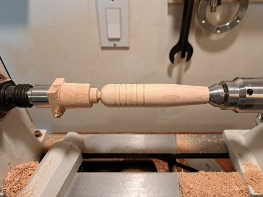 Axminster lathe centres - Canadian Woodworking