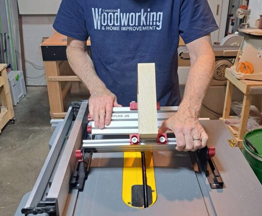 Woodpeckers spline jig - Canadian Woodworking
