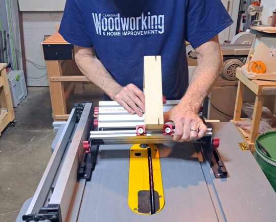 Woodpeckers spline jig - Canadian Woodworking