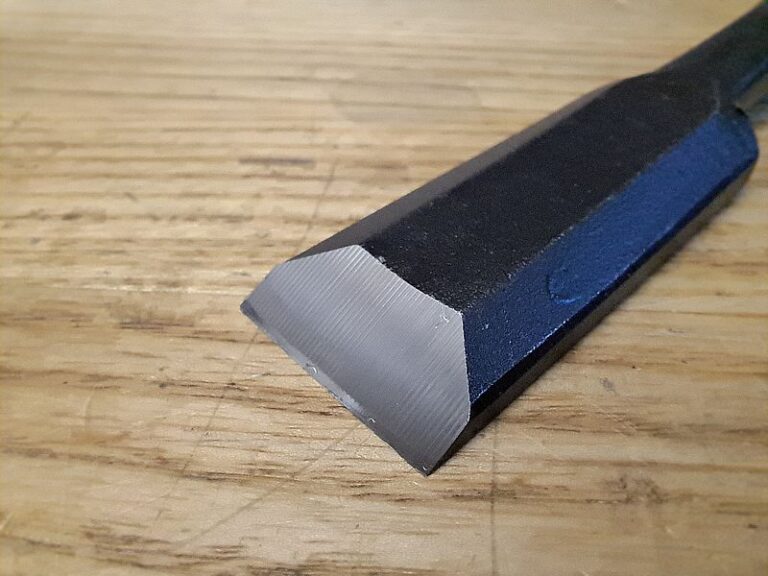 Kakuri Oire Nomi chisel set - Canadian Woodworking