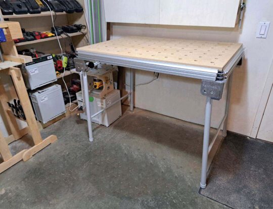 Work-holding devices for multifunction tables - Canadian Woodworking