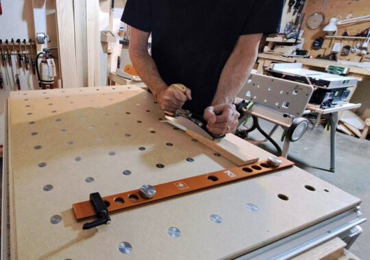 Work-holding devices for multifunction tables - Canadian Woodworking