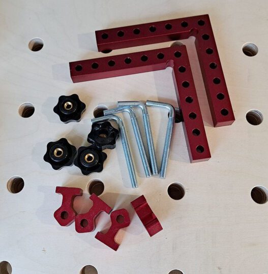 90 degree aluminium alloy positioning squares - Canadian Woodworking
