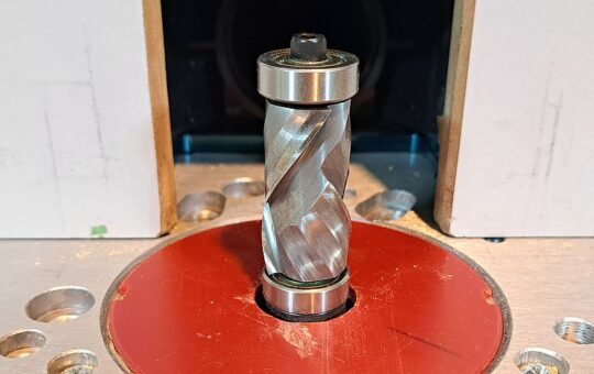 Whiteside ultra-long ultimate flush trim bits - Canadian Woodworking