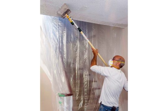 How to remove a popcorn ceiling - Canadian Woodworking