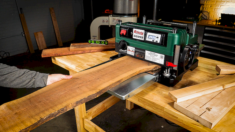 Grizzly introduces game-changing 15″ benchtop planer - Canadian Woodworking