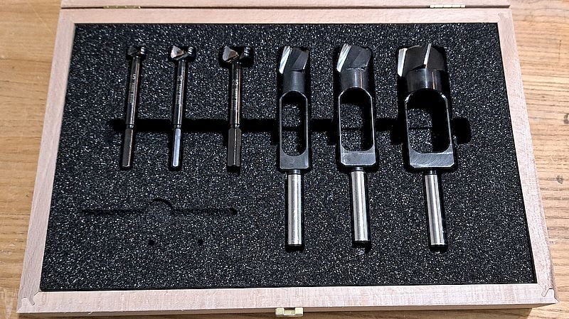 6 trigger/spreader clamps tested - Canadian Woodworking