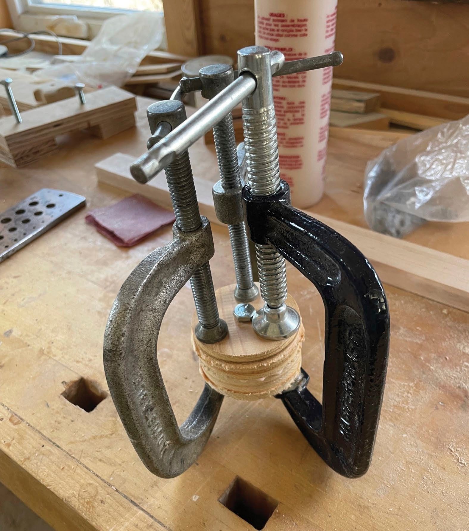 Make your own jig fixture knobs - Canadian Woodworking